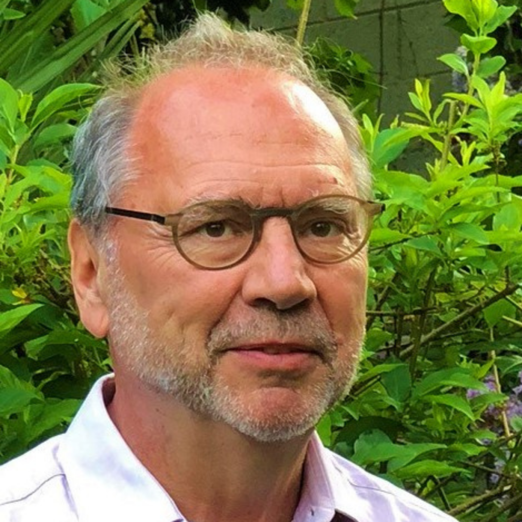 Professor Peter Piot - SRI Executive